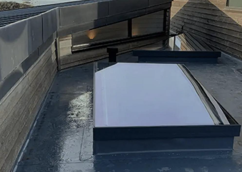 Steel Skylight – Simple Doors